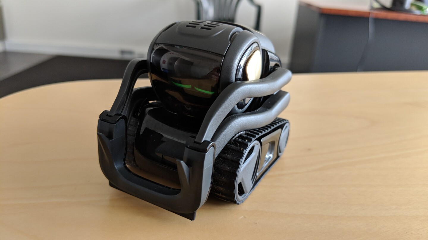 Vector review: Anki's charming home robot is more fun than function