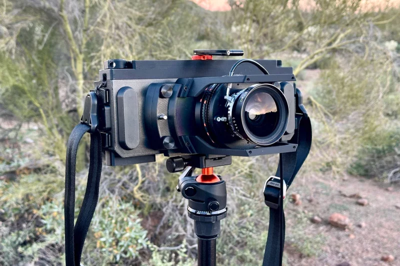 Adaptable medium format film camera changes sizes mid-roll