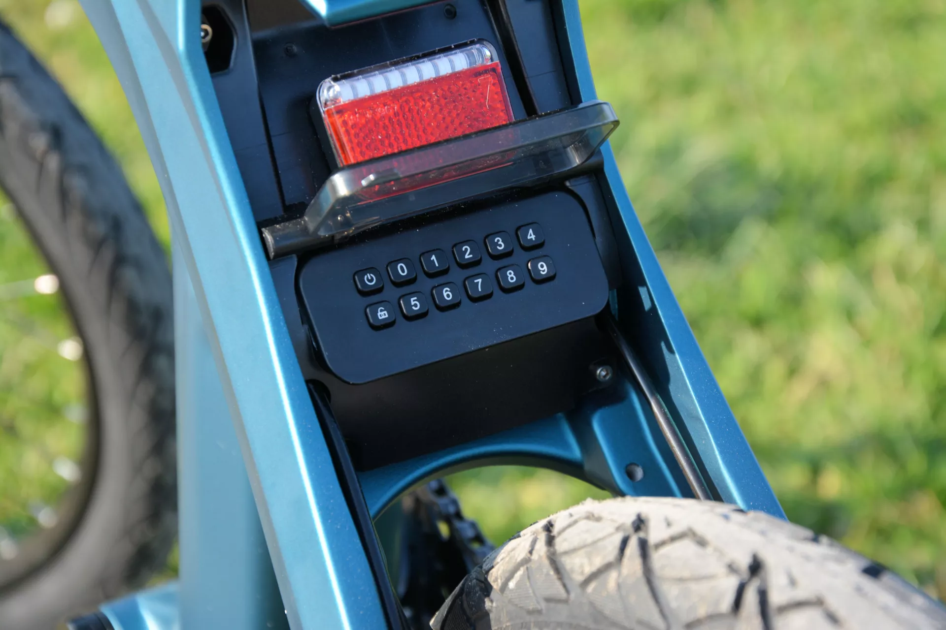 Review: Powering through commutes on the funtastic Fiido X folding ebike