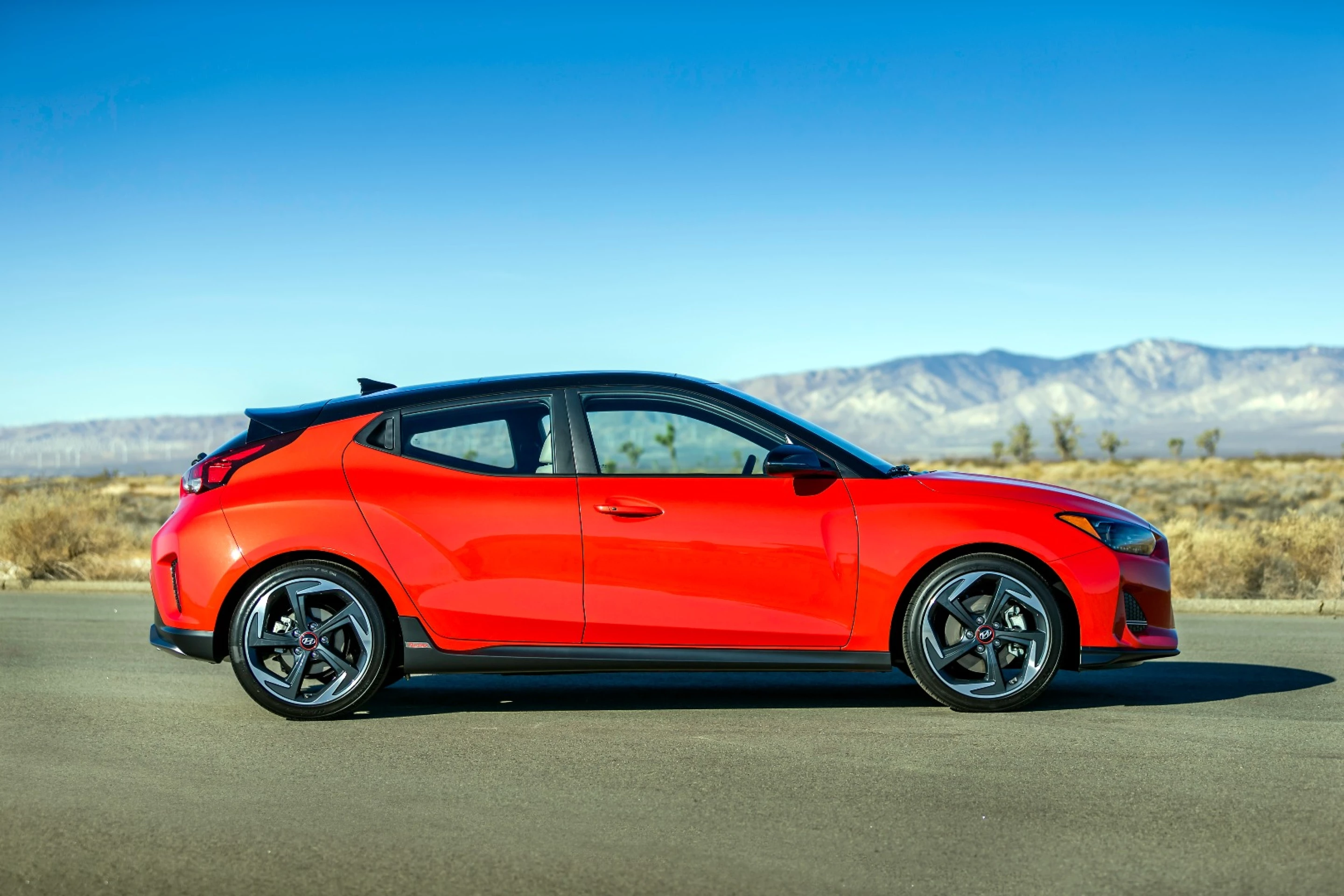 2019 Hyundai Veloster arrives with Turbo and N models in tow