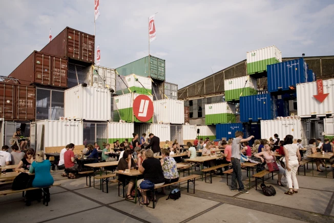 O+A's temporary shipping container "city"