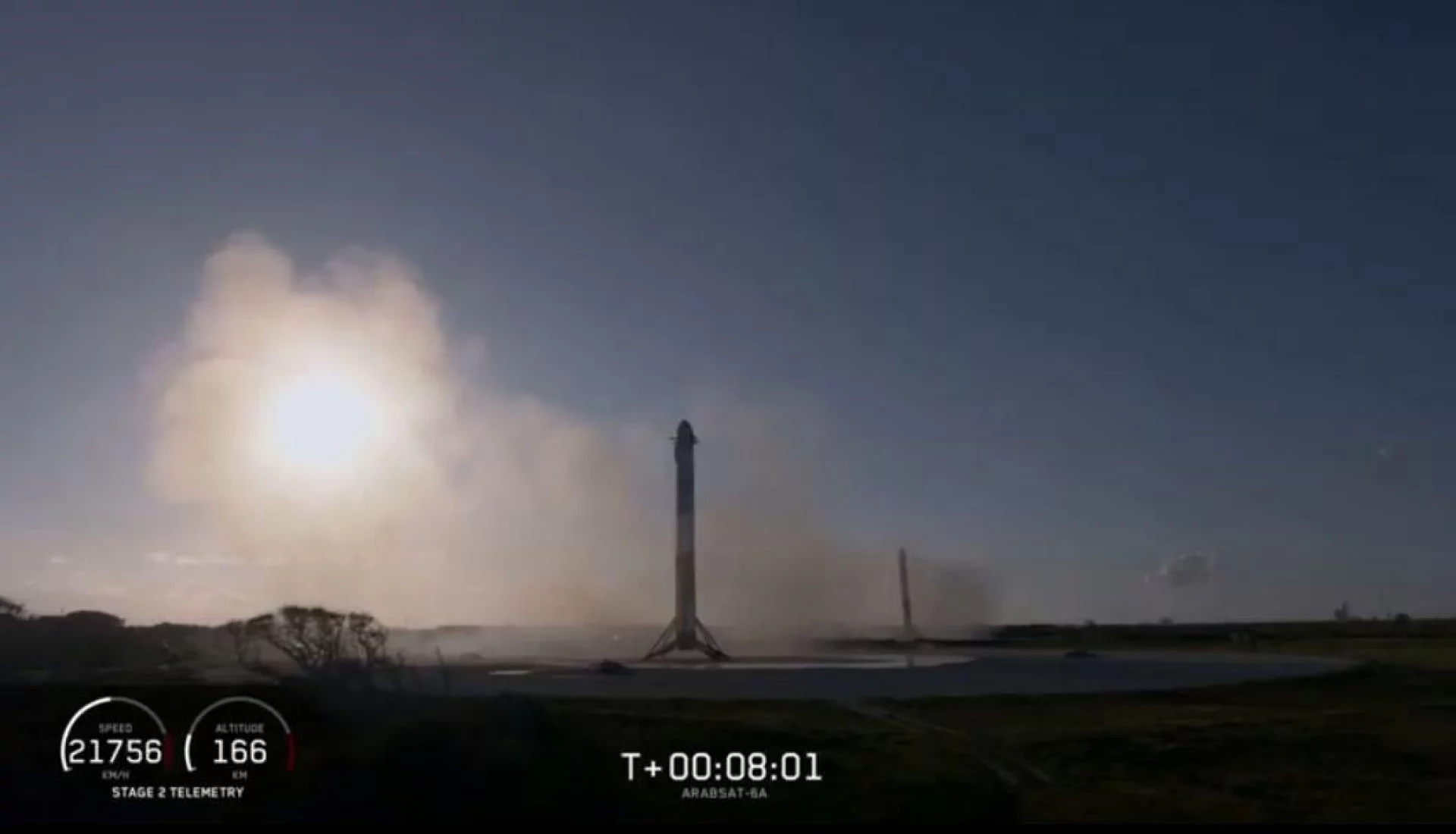 SpaceX nails triple rocket landing following Falcon Heavy's first ...