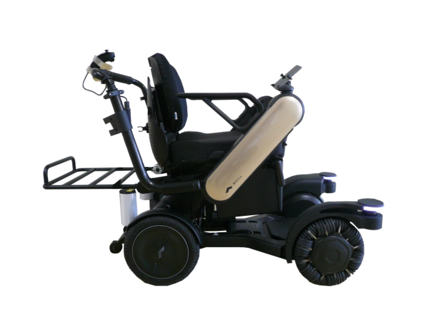 Self-driving electric wheelchairs to be tested at Narita Airport