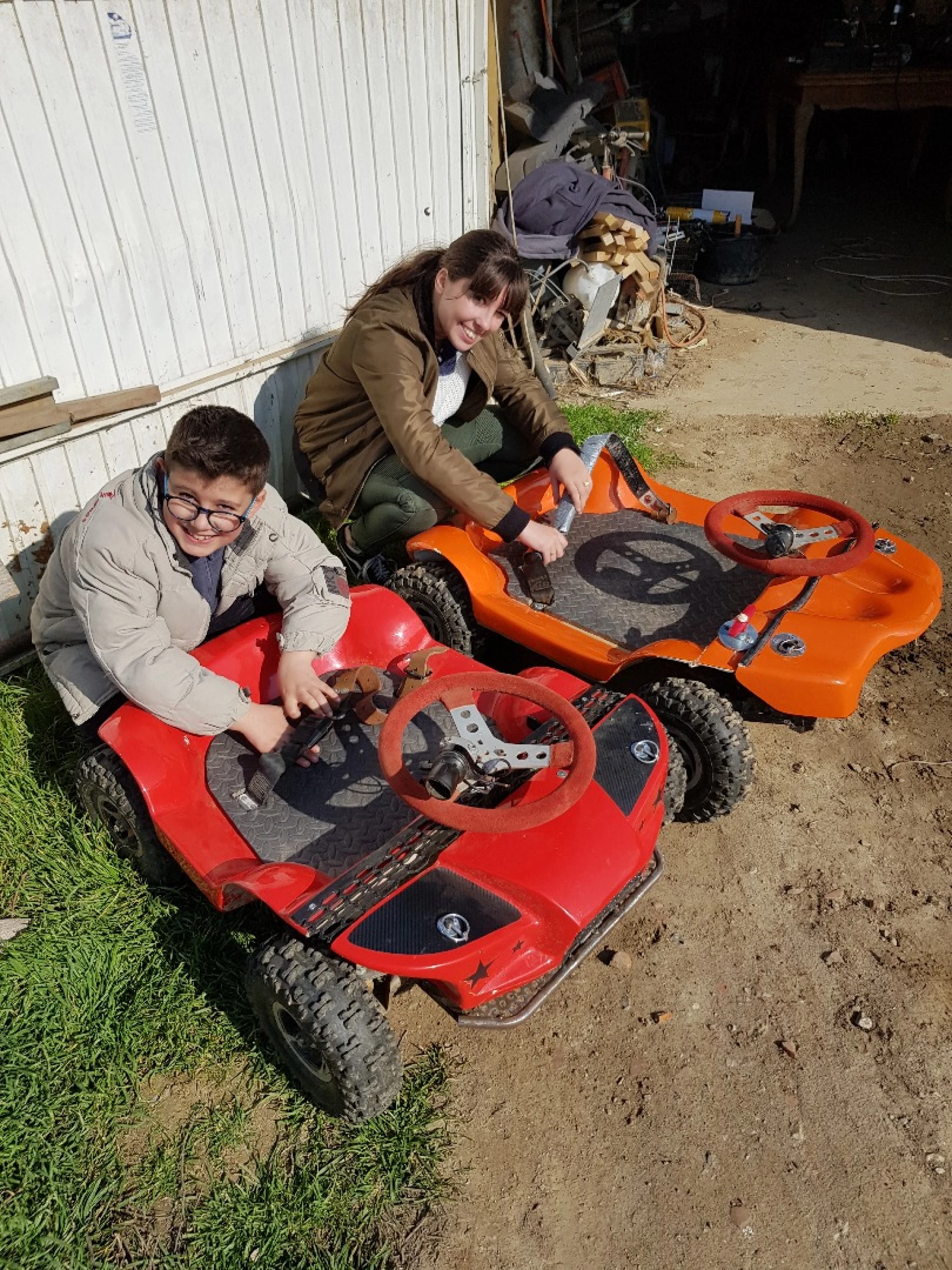 Electric French Kart swaps track for dirt
