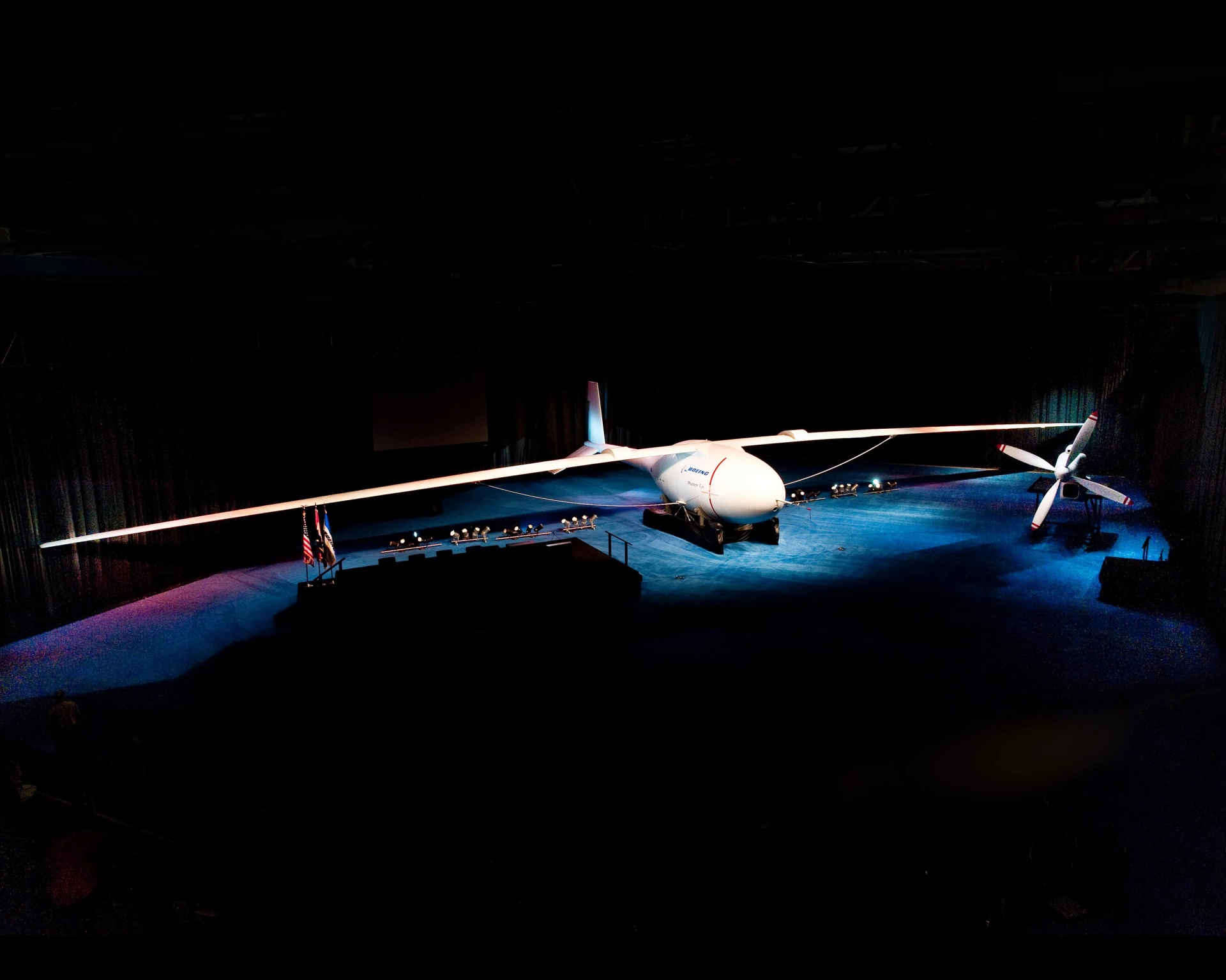 Long-endurance, hydrogen-powered Phantom Eye UAV unveiled