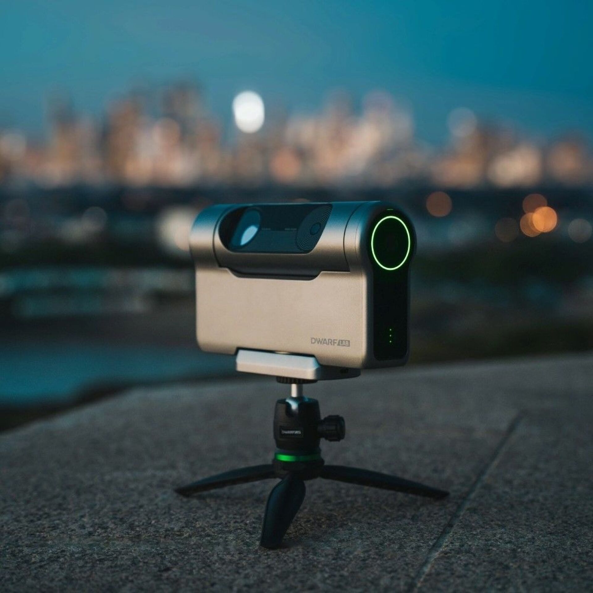 Book-sized smart telescope captures the night sky with ease