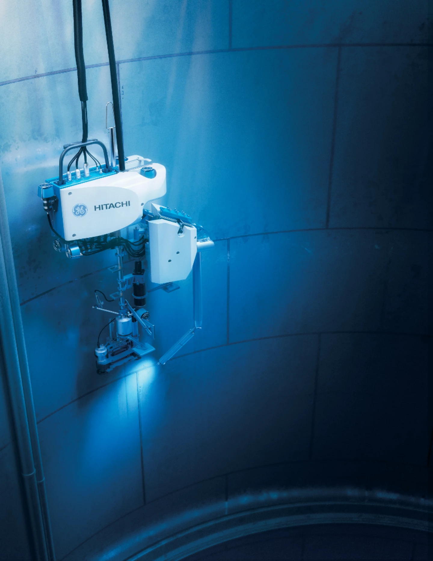 GE atomic swimmer robot keeps tabs on nuclear reactors