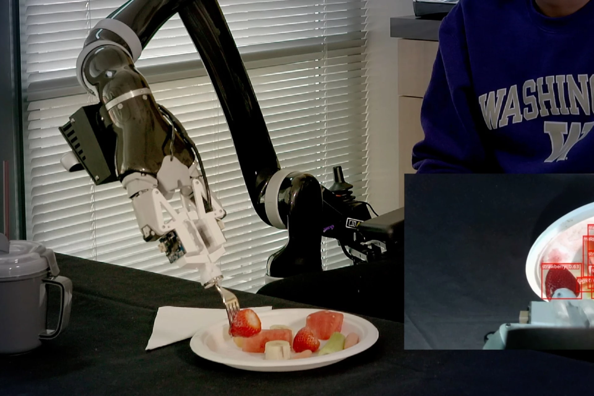Food-focused autonomous robot arm knows how to use the forks