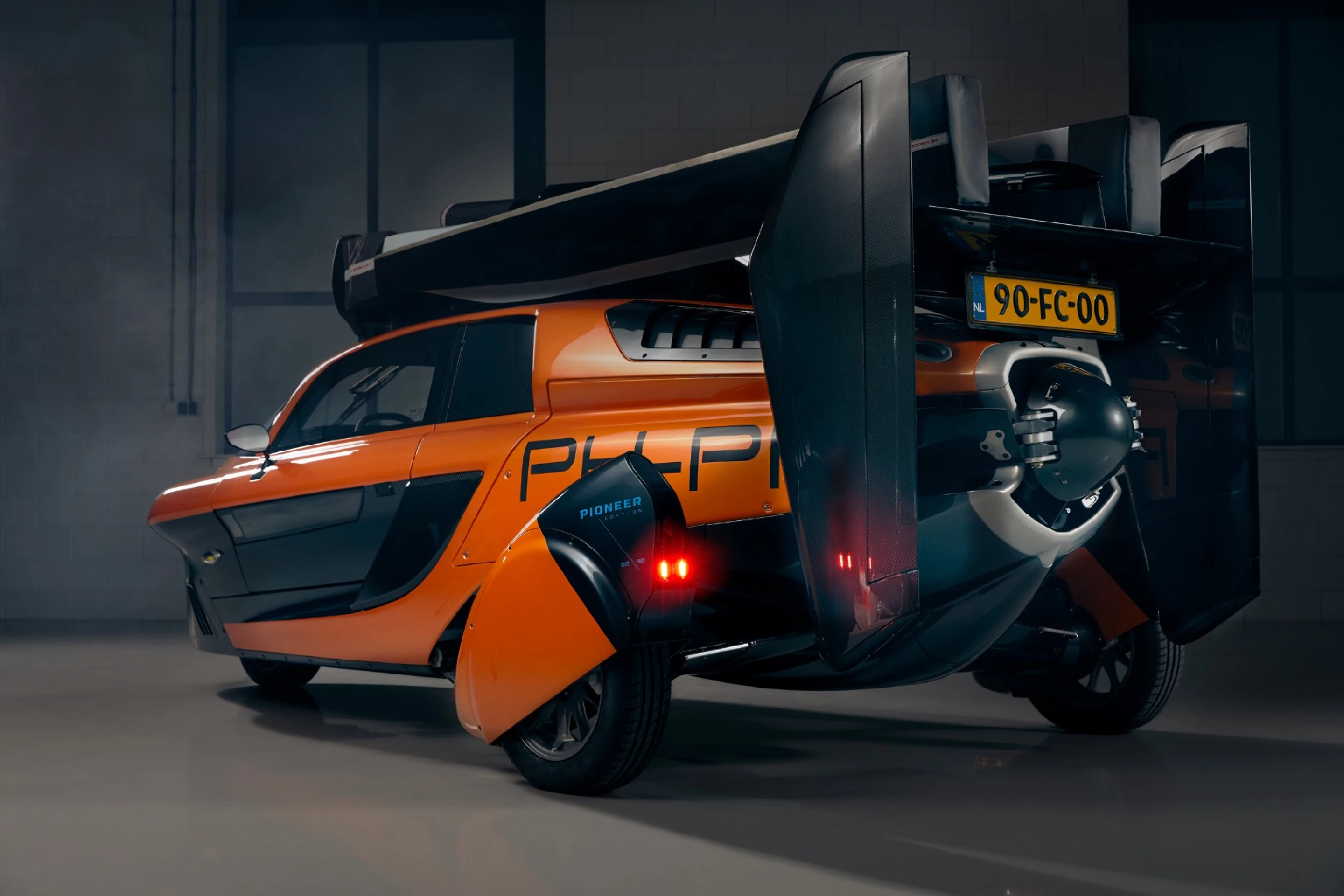 Pal-V shows off limited edition flying car in Geneva