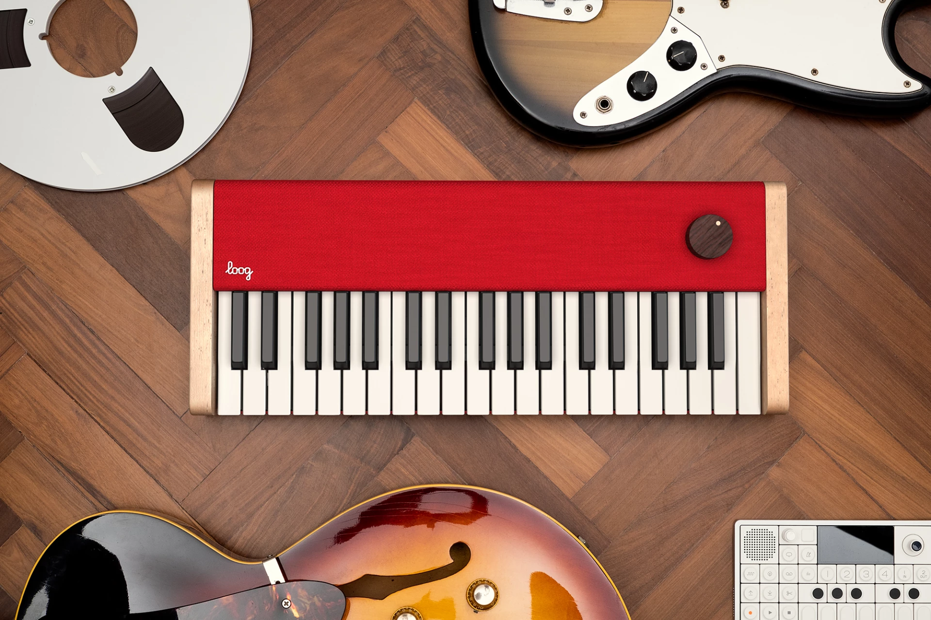 Loog kickstarts music learning with wood-enclosed portable Piano