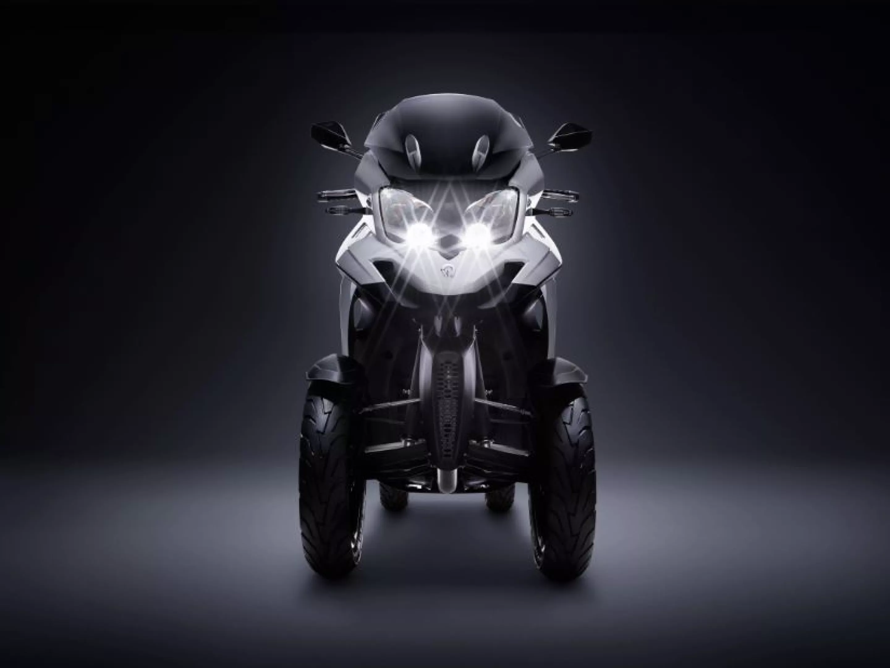 Quadro Qooder 400cc tilting four-wheel scooter soon to get electric brother