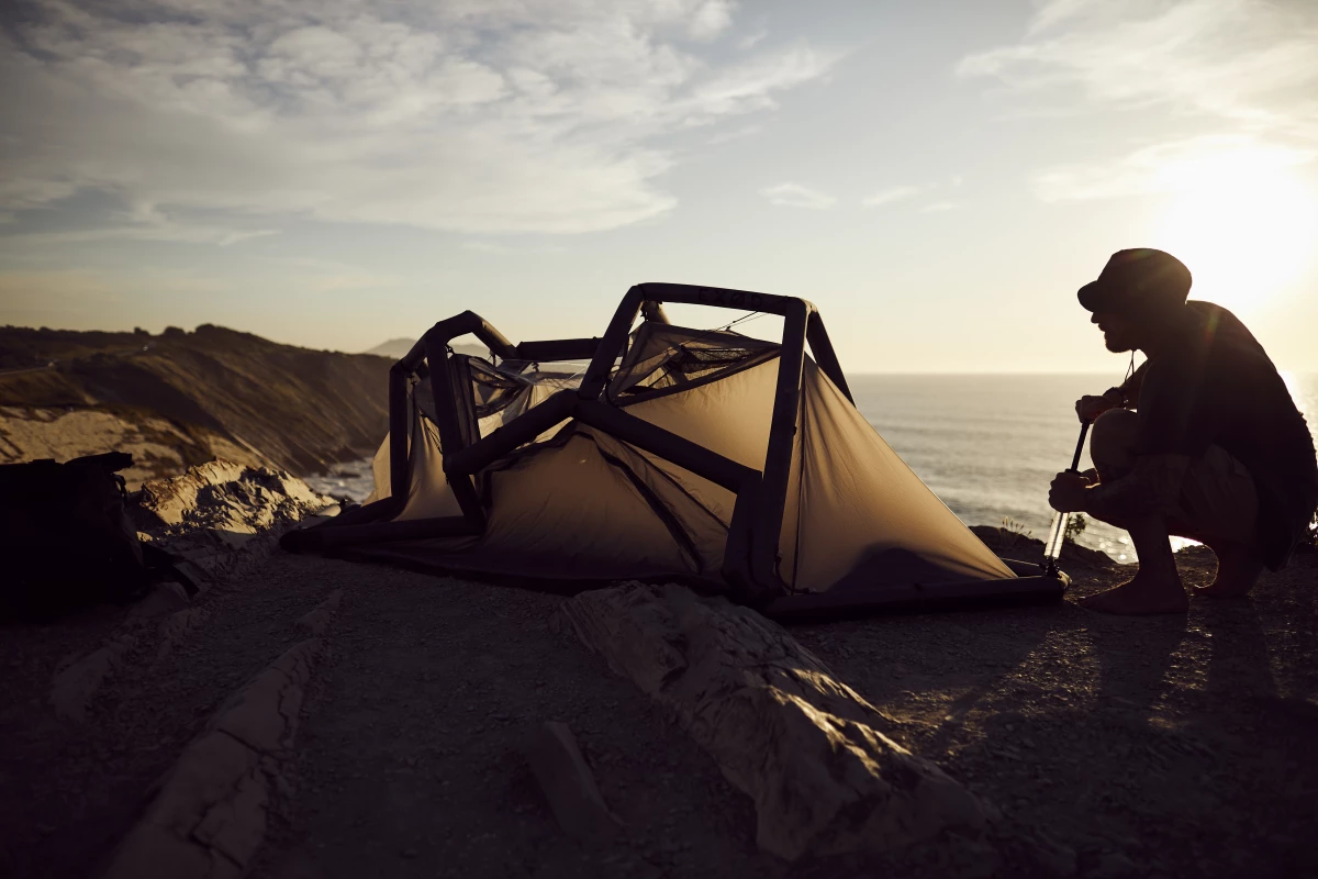 Exod pumps and pitches its inflatable ground + tree tent