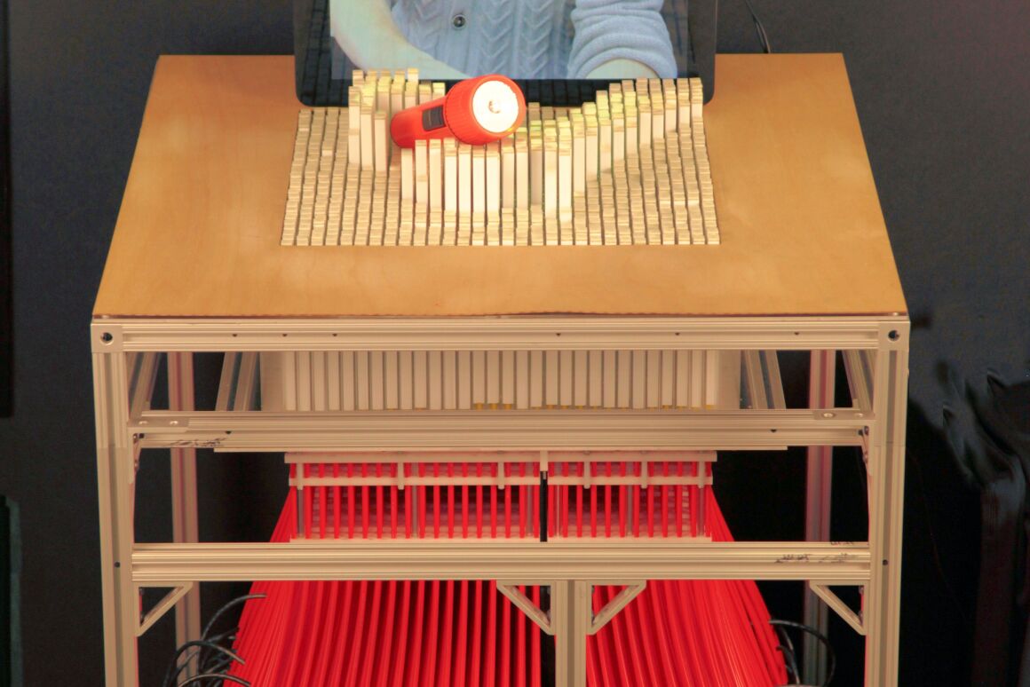 inFORM 3D display allows remote manipulation of physical objects