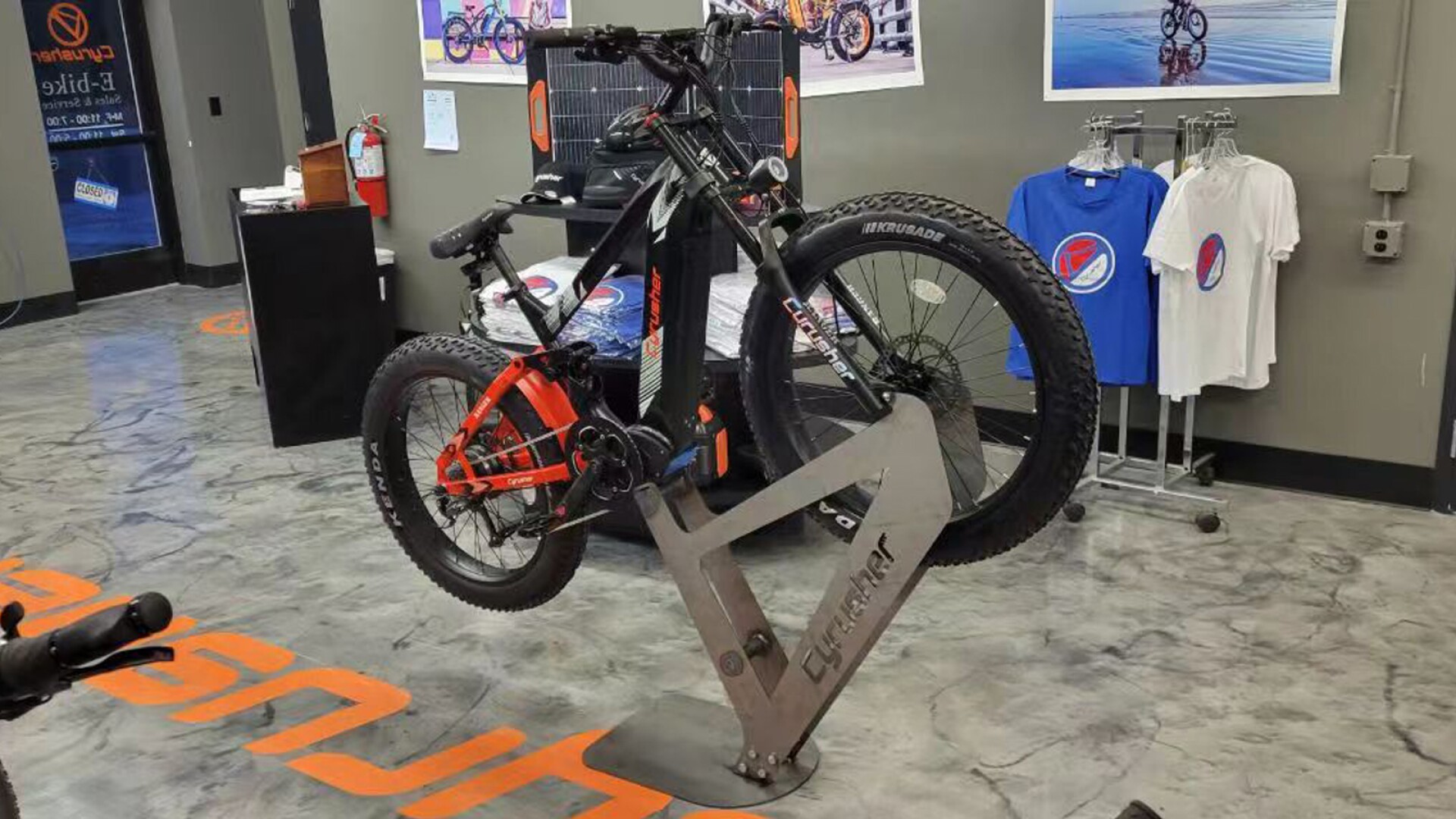 Full-suspension fat-tire ebike built for city streets and dusty trails