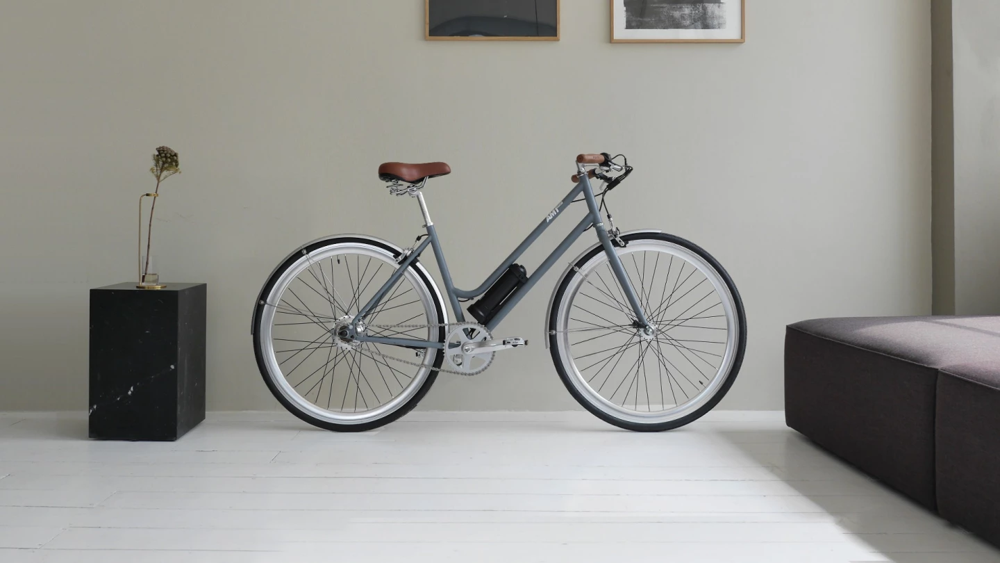 AM1 e-bike keeps it minimalist and lightweight
