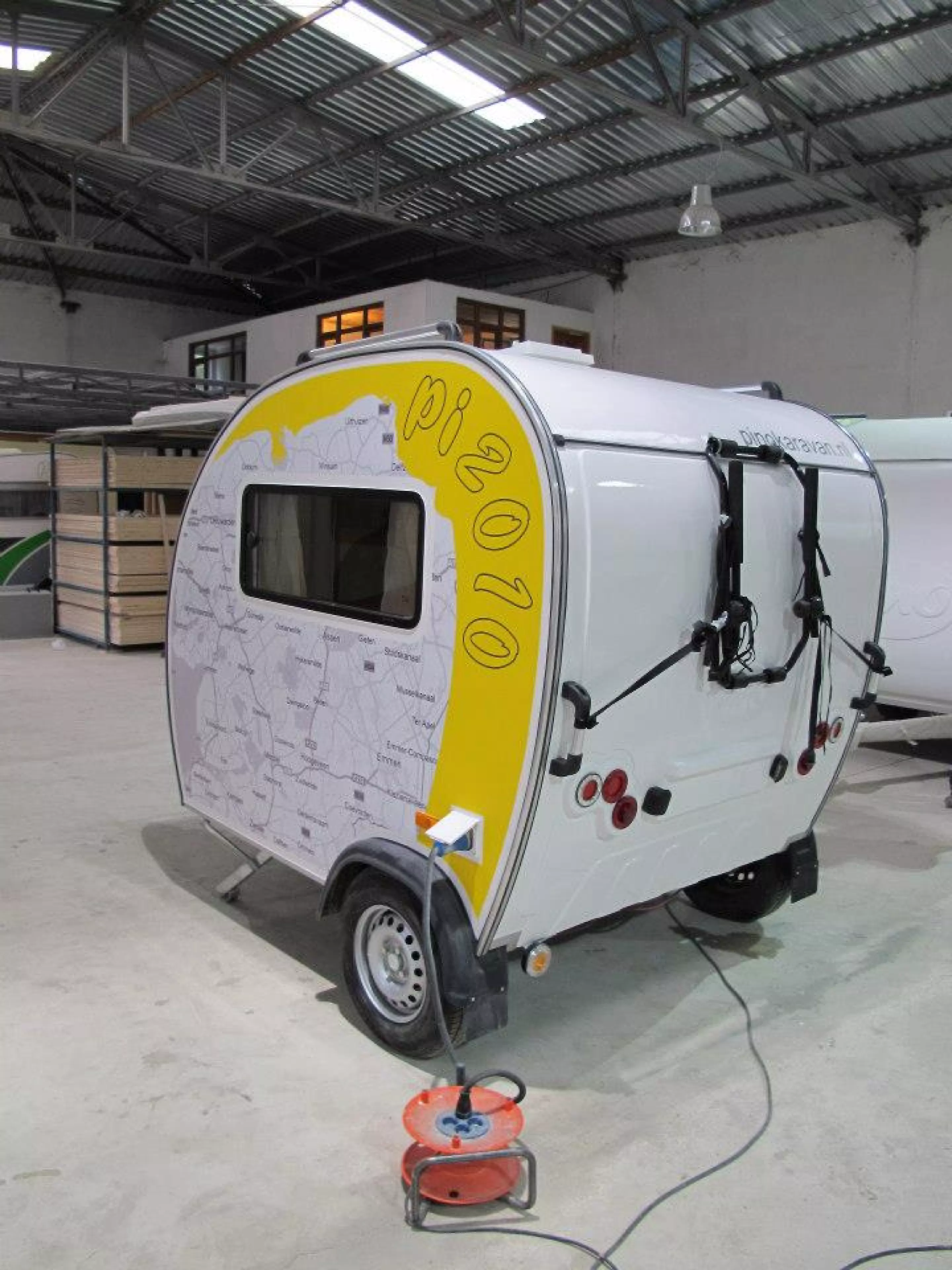 Rolling Shelter: Gizmag's favorite campers of 2013