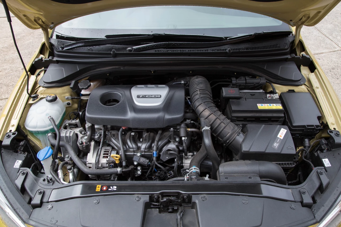 Hyundai Elantra SR Turbo: Not too hot, not too cold