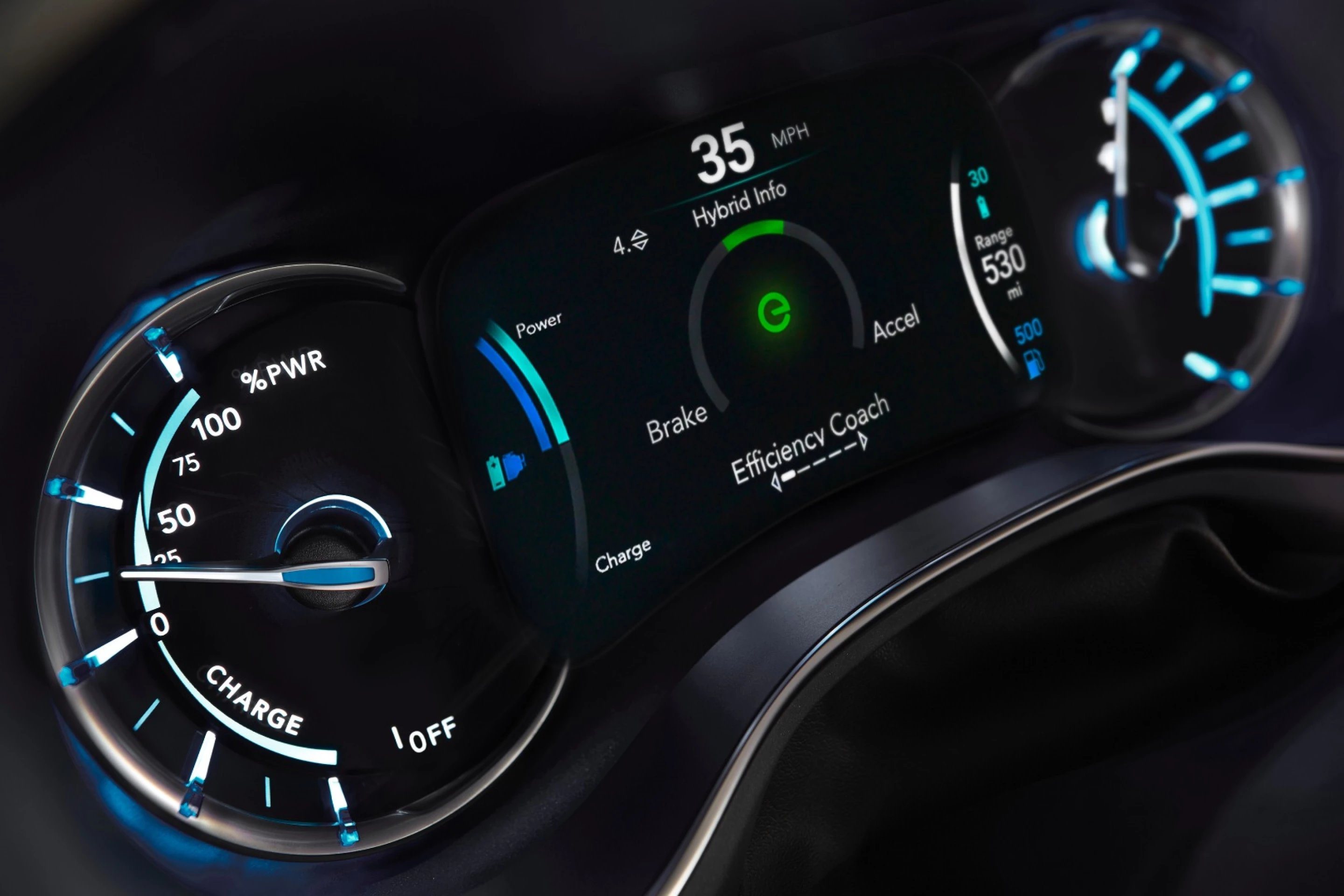 Review: 2017 Chrysler Pacifica Hybrid is plug-in goodness for the whole ...