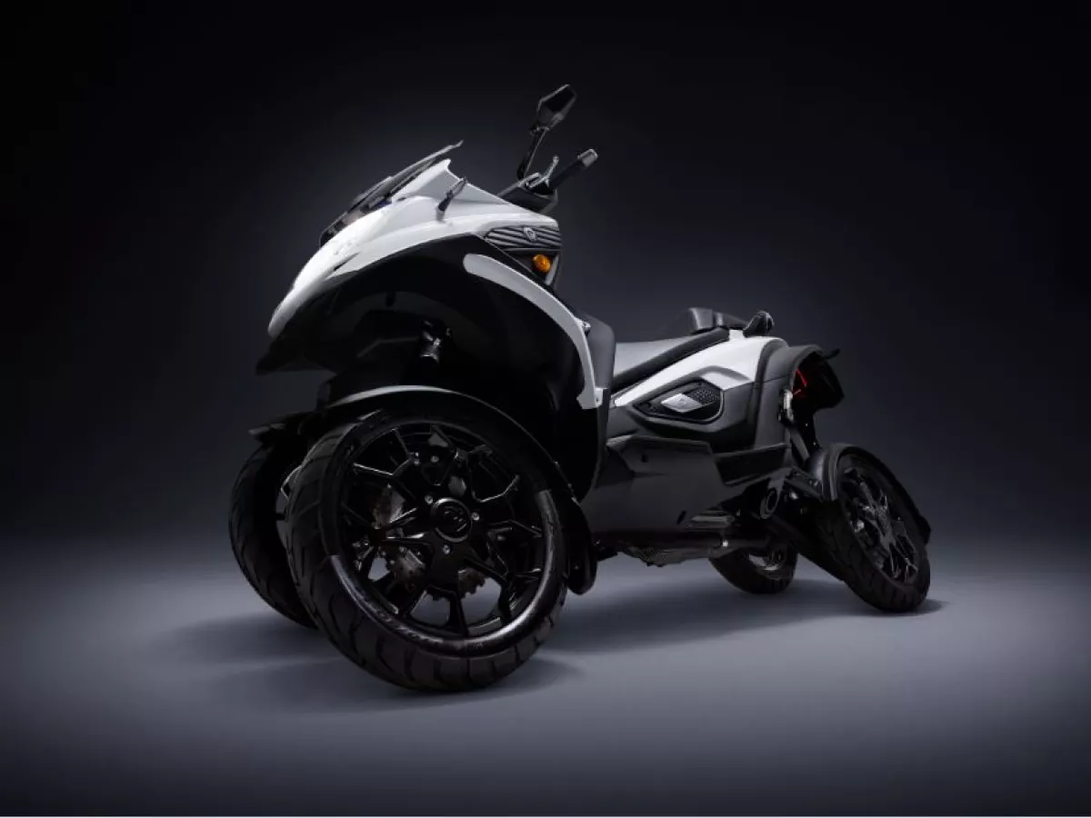 Quadro Qooder 400cc tilting four-wheel scooter soon to get electric brother