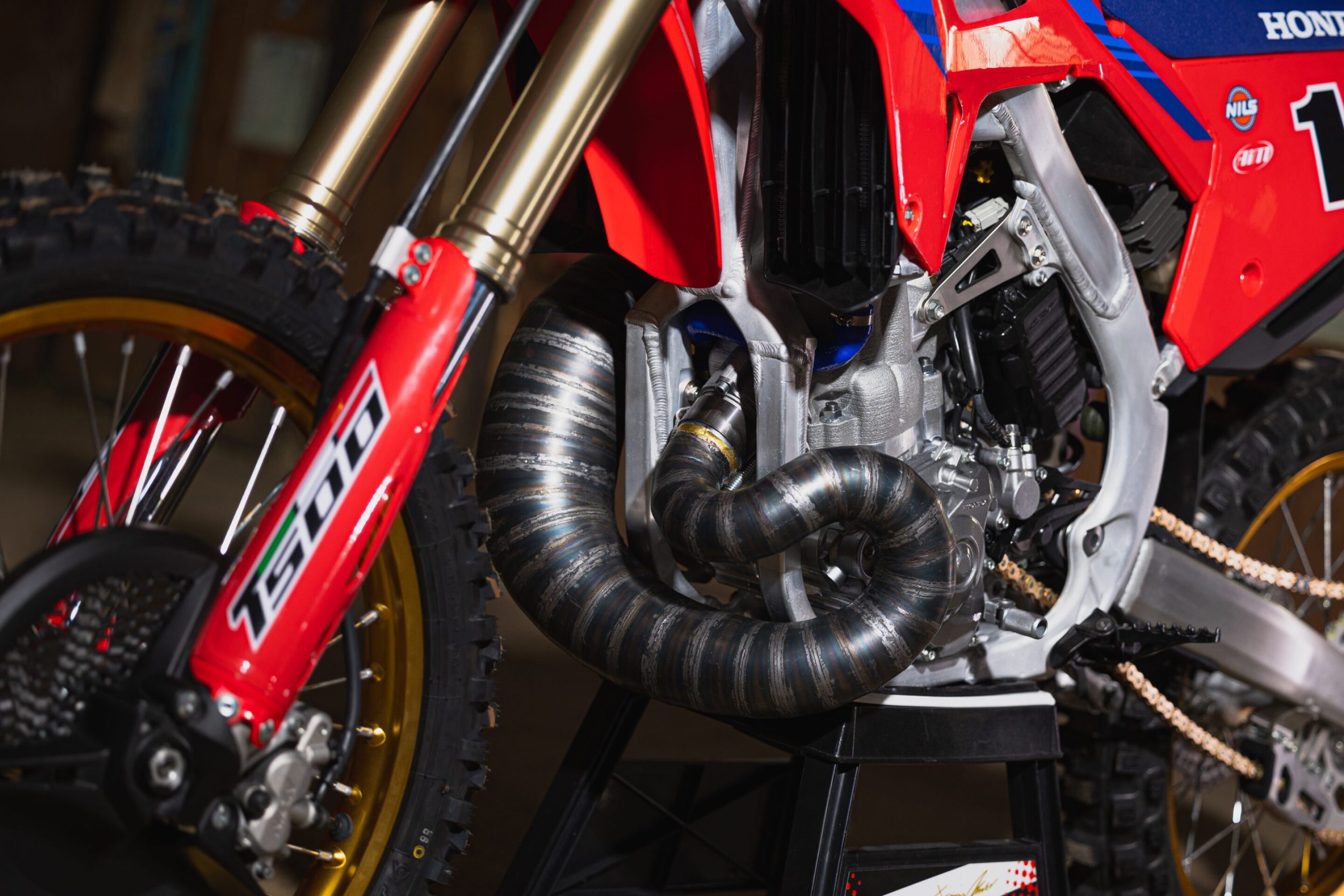 T500 kit turns any Honda CRF450 into a 500cc, two-stroke widowmaker