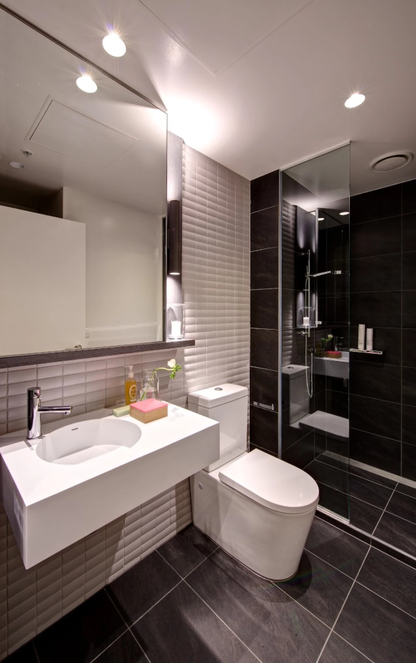 Convertible apartment increases living space by 70 percent