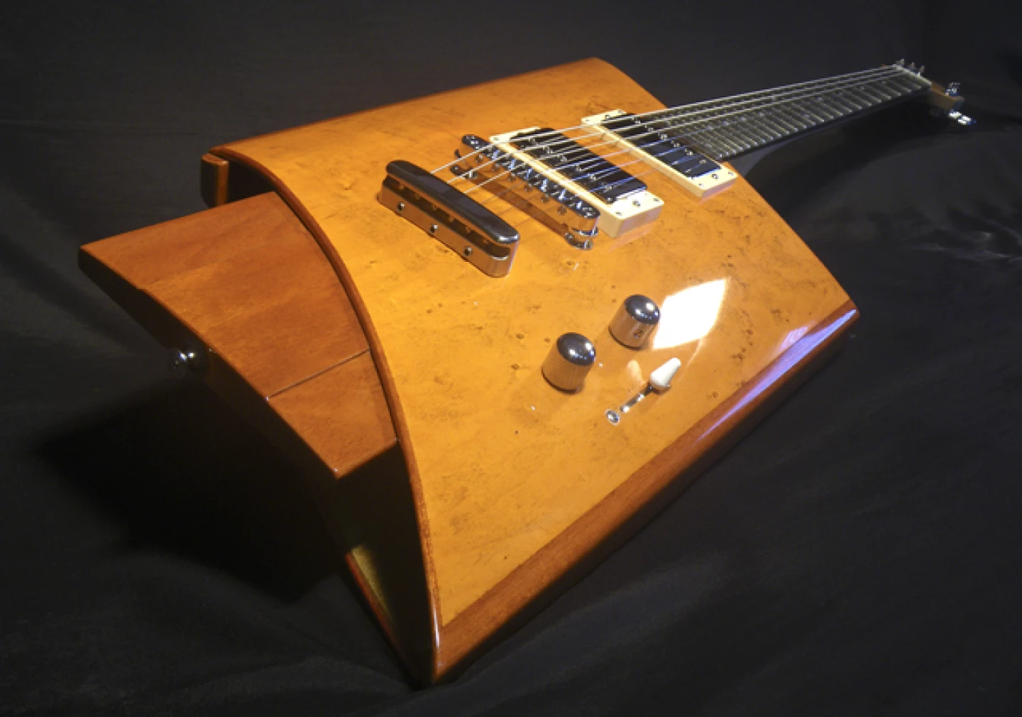 The radical open chamber Sonic Wind guitar