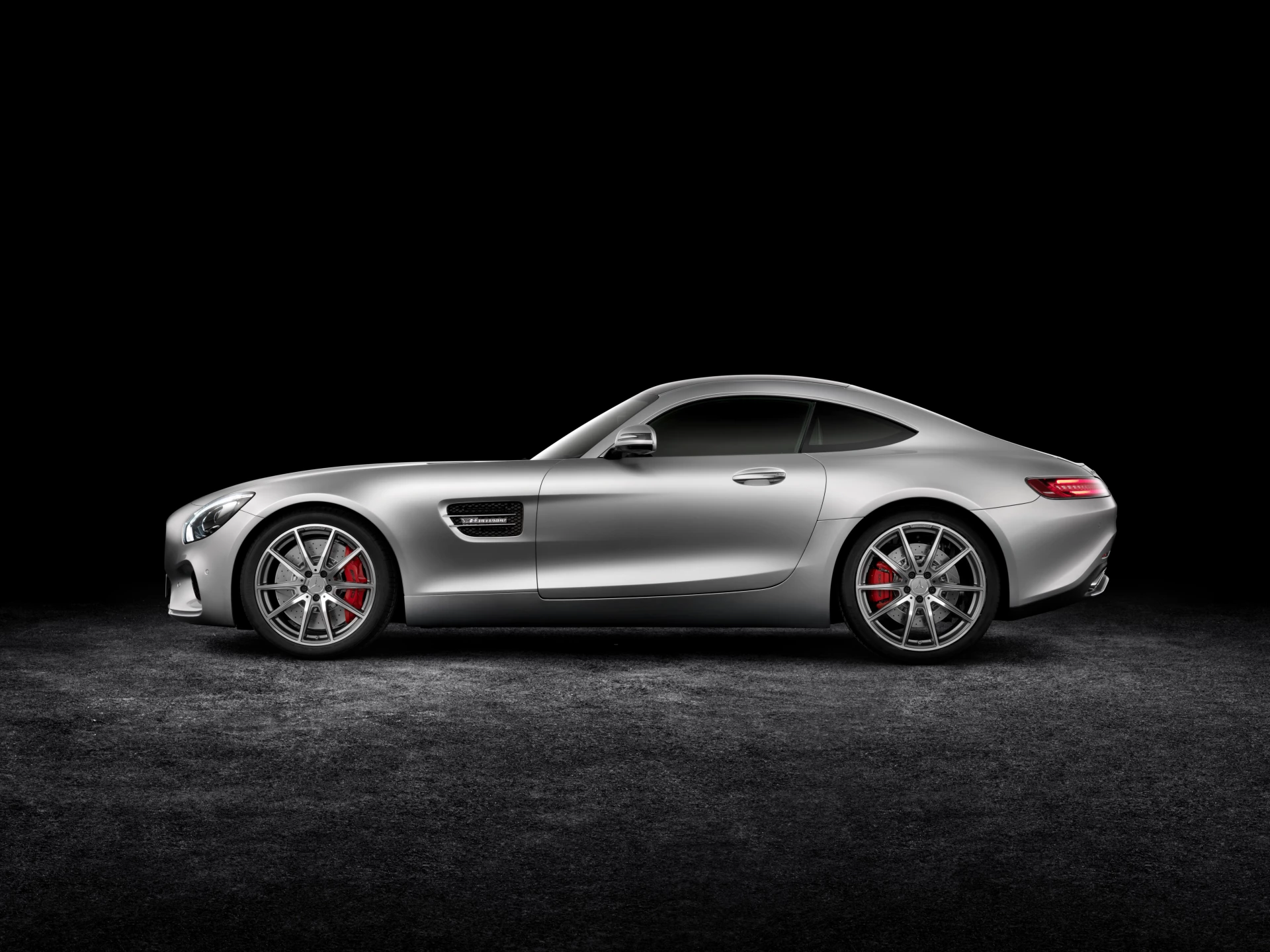 Mercedes takes the wraps off AMG GT
