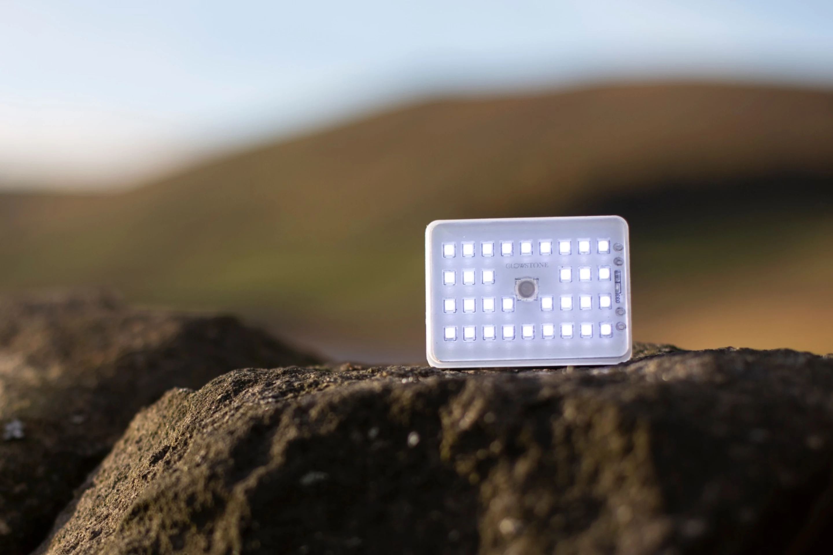 Glowstone's 900-lumen, near-indestructable flashlight sheds light on ...