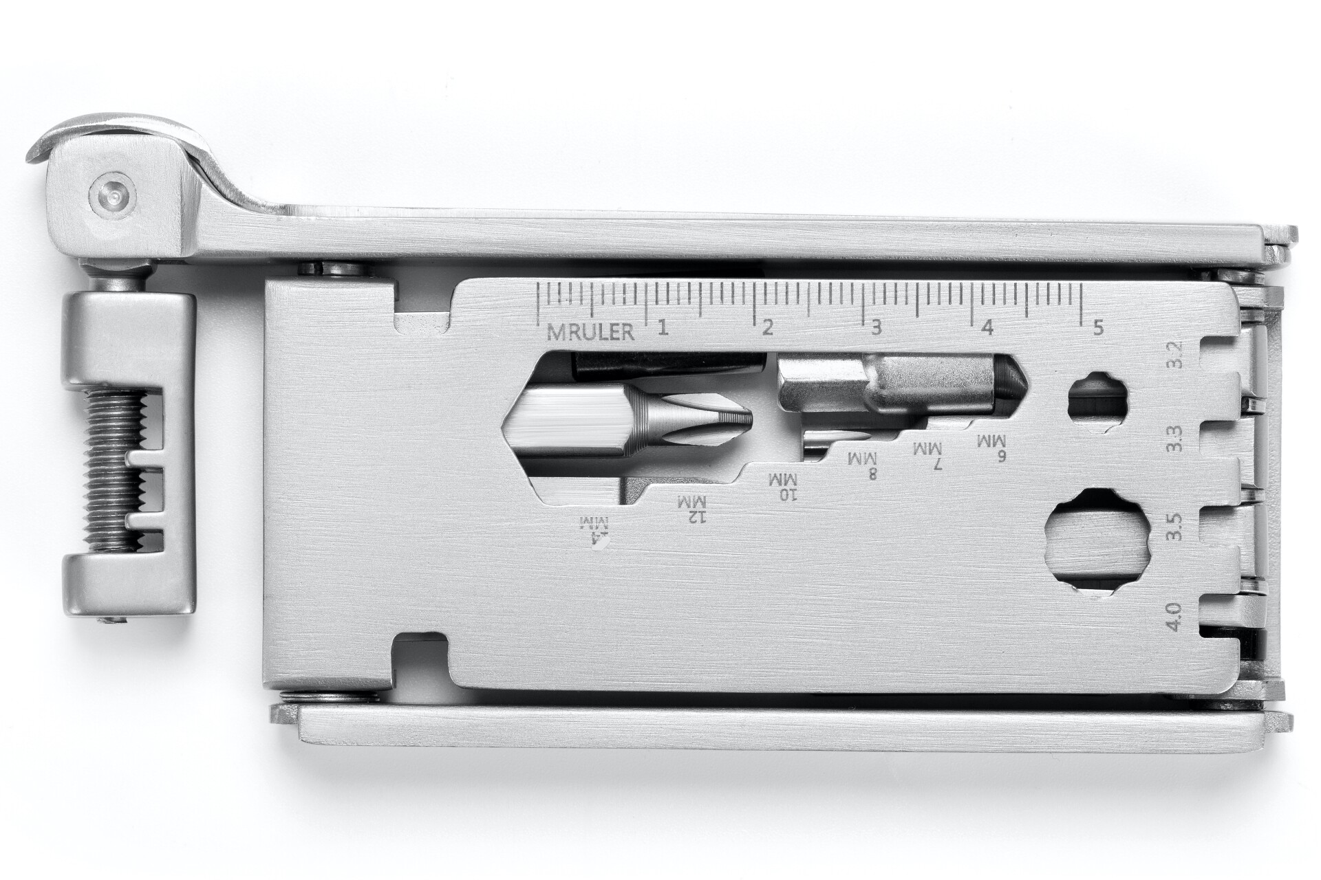 DTool puts a claimed 48 tools in cyclists' pockets