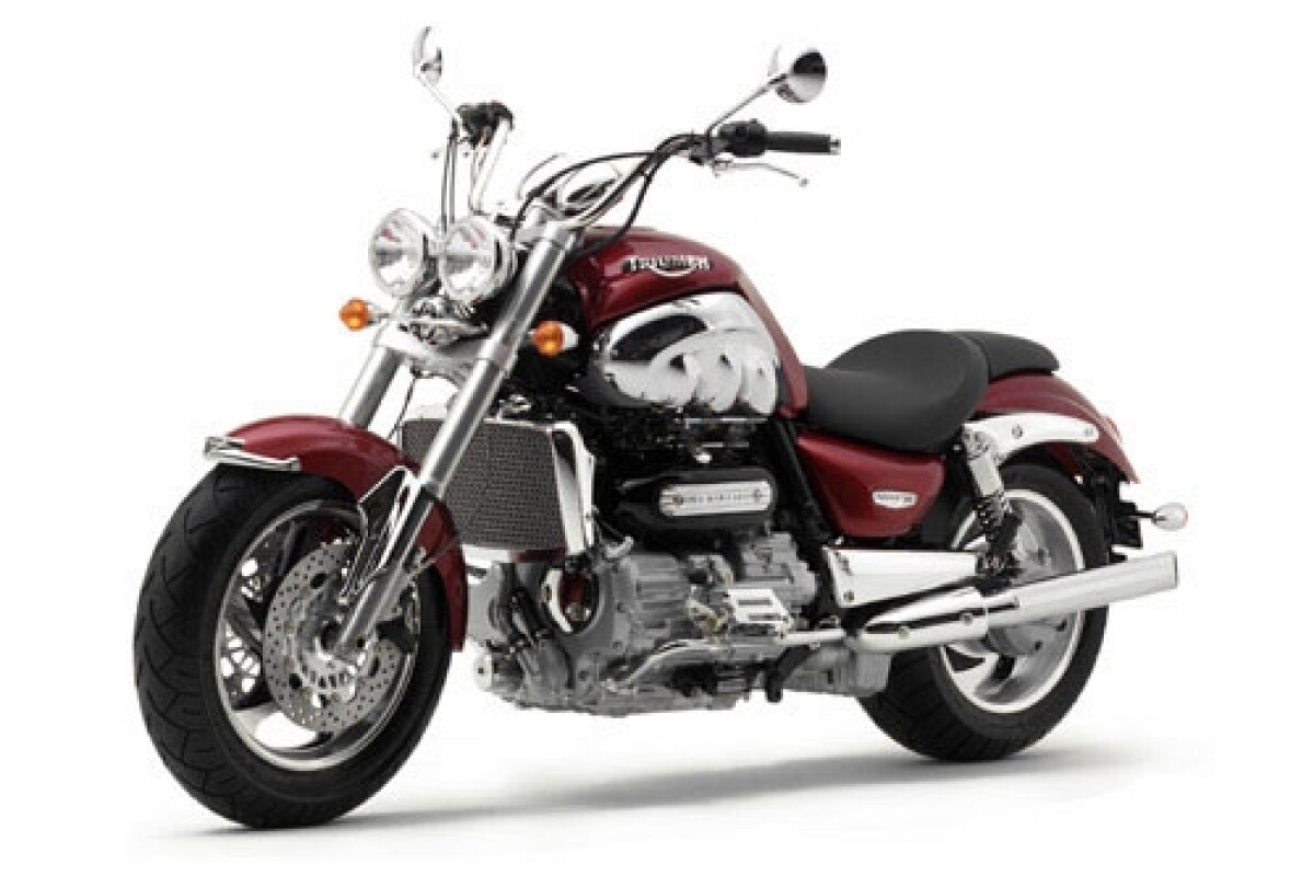 triumph motorcycle biggest engine