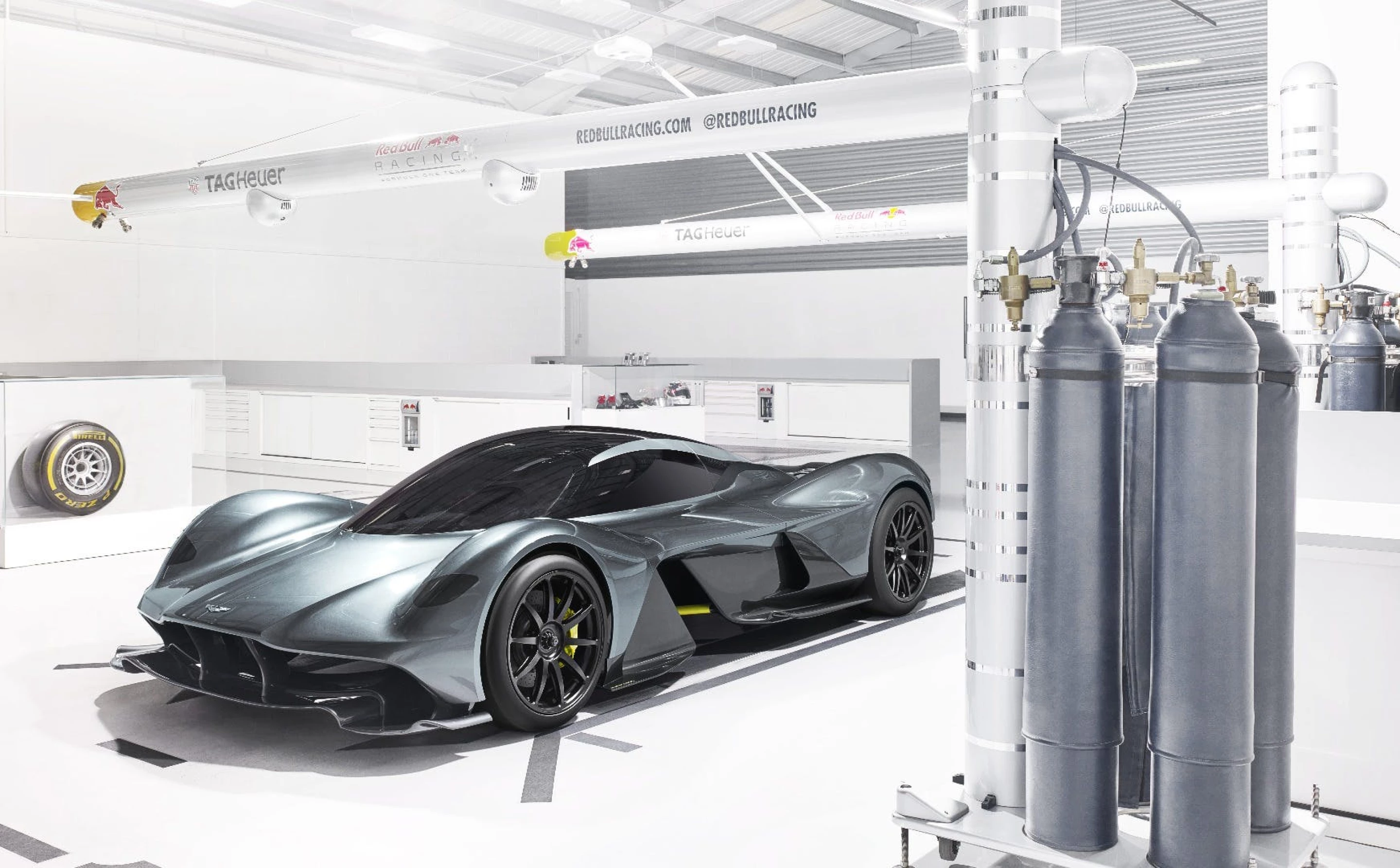 Clearer picture of Aston Martin AM-RB 001 specs emerges