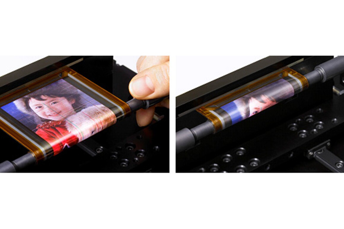 Roll up! Roll up! Sony develops super-flexible OLED screen