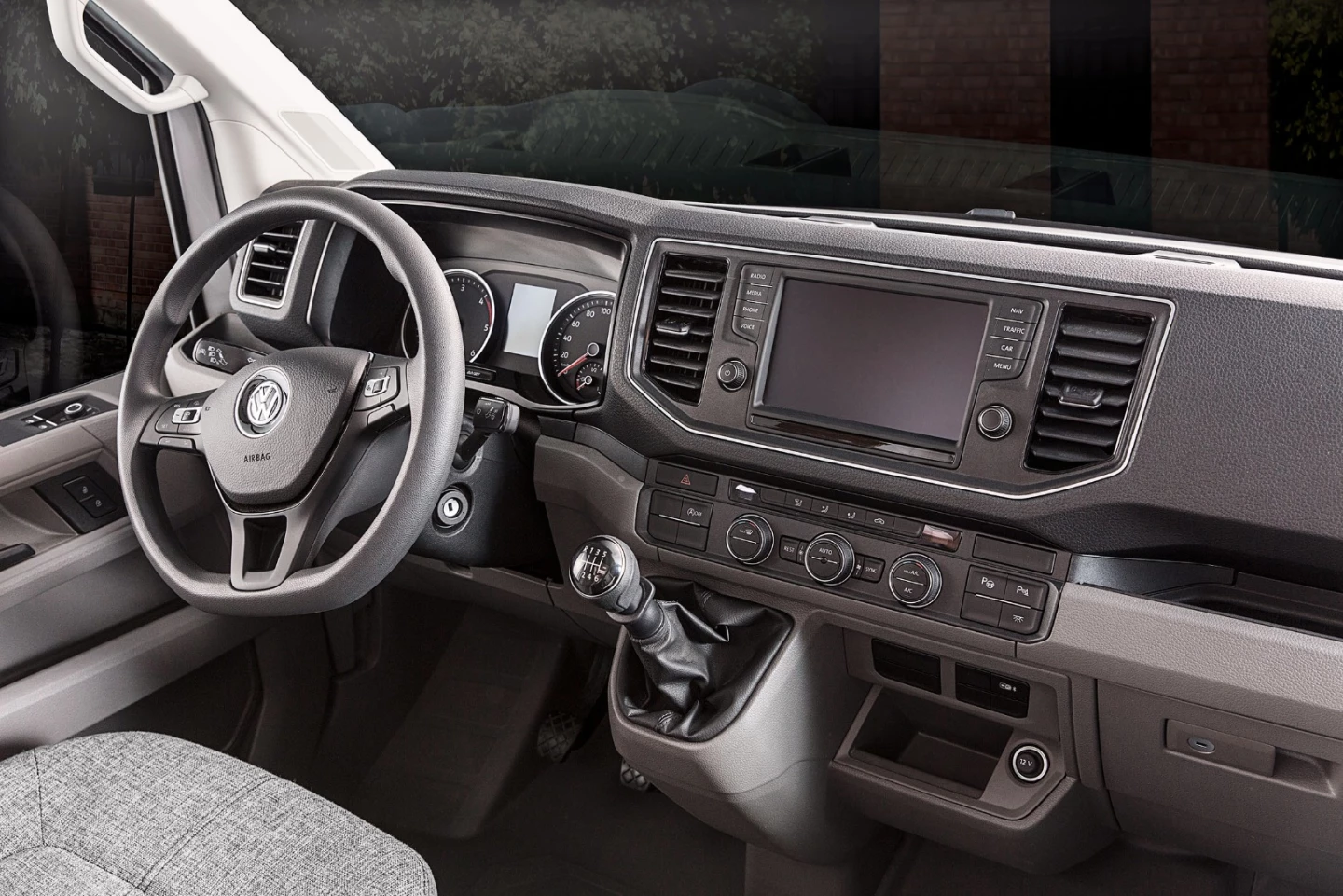 Knaus turns the VW Crafter van into a new type of CUV, a caravanning ...