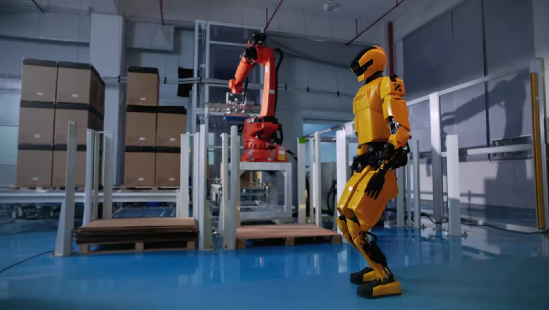 Forerunner K2 humanoid robot can carry 33 lb in each dexterous hand