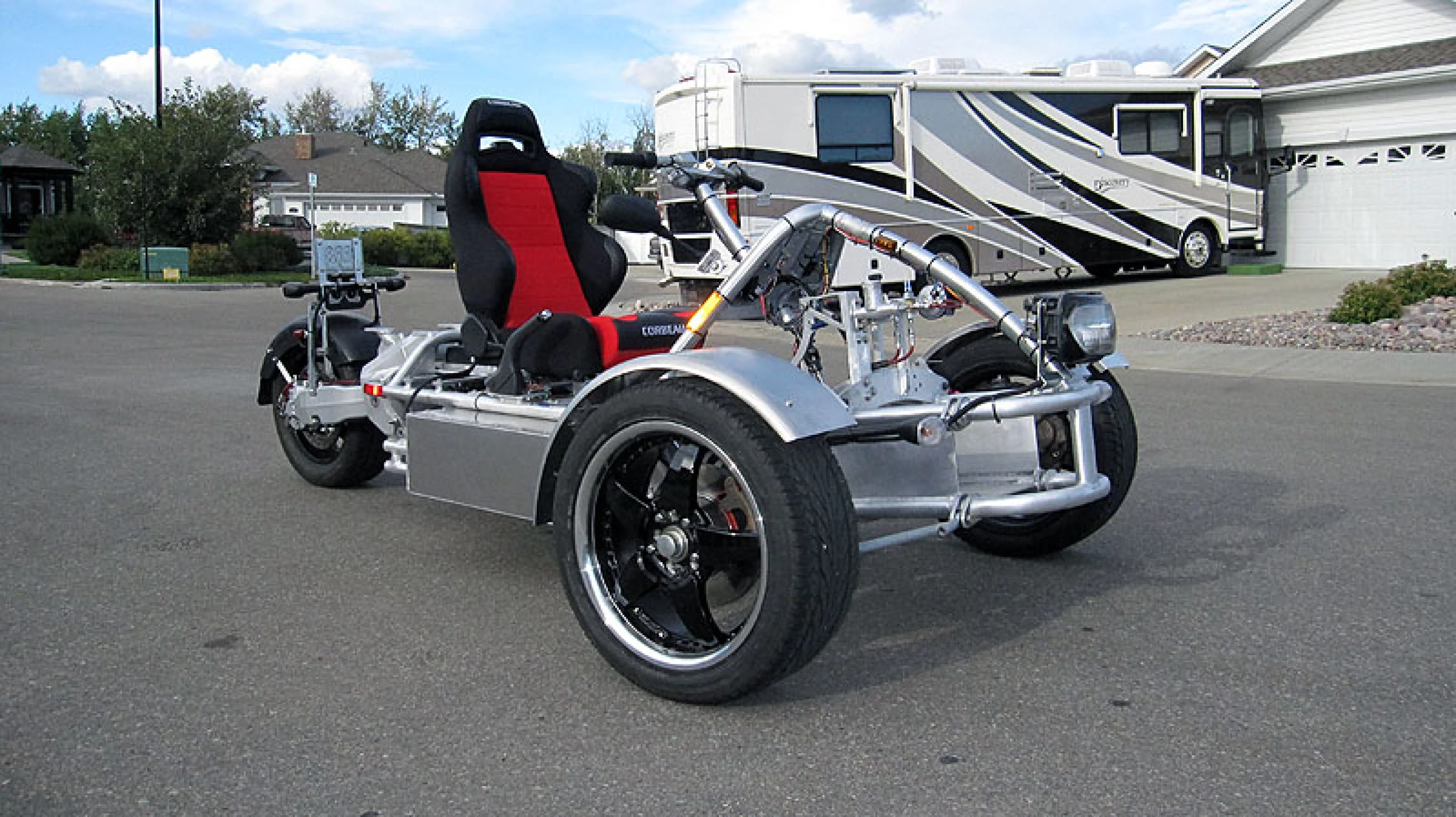 Video profile: The Lithium Hawk homebuilt EV