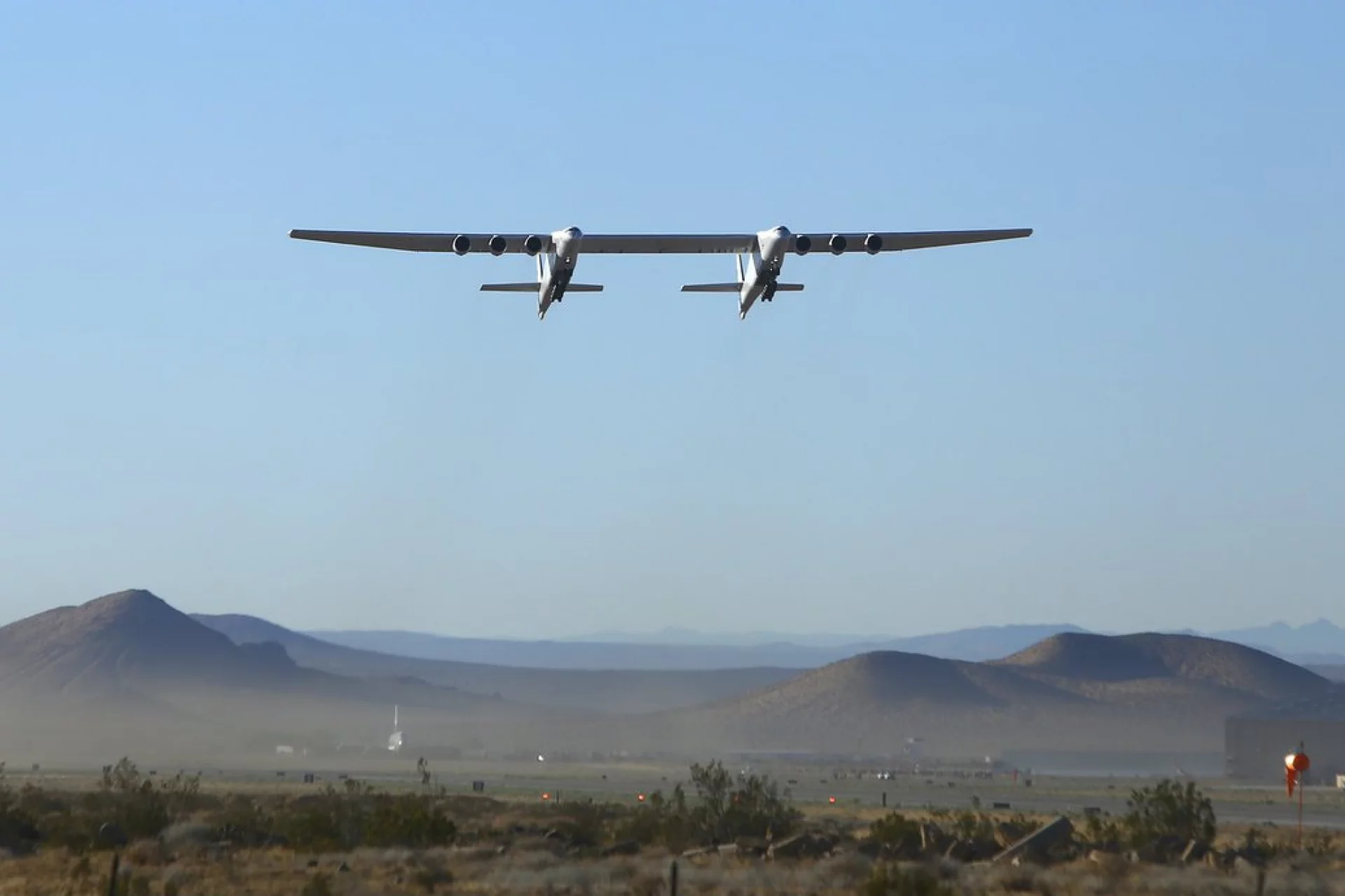 World's largest plane returns to the skies after two years