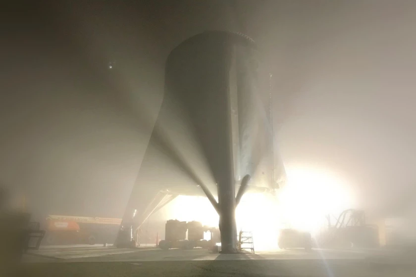 SpaceX's next-gen Starship completes first hopper test flight