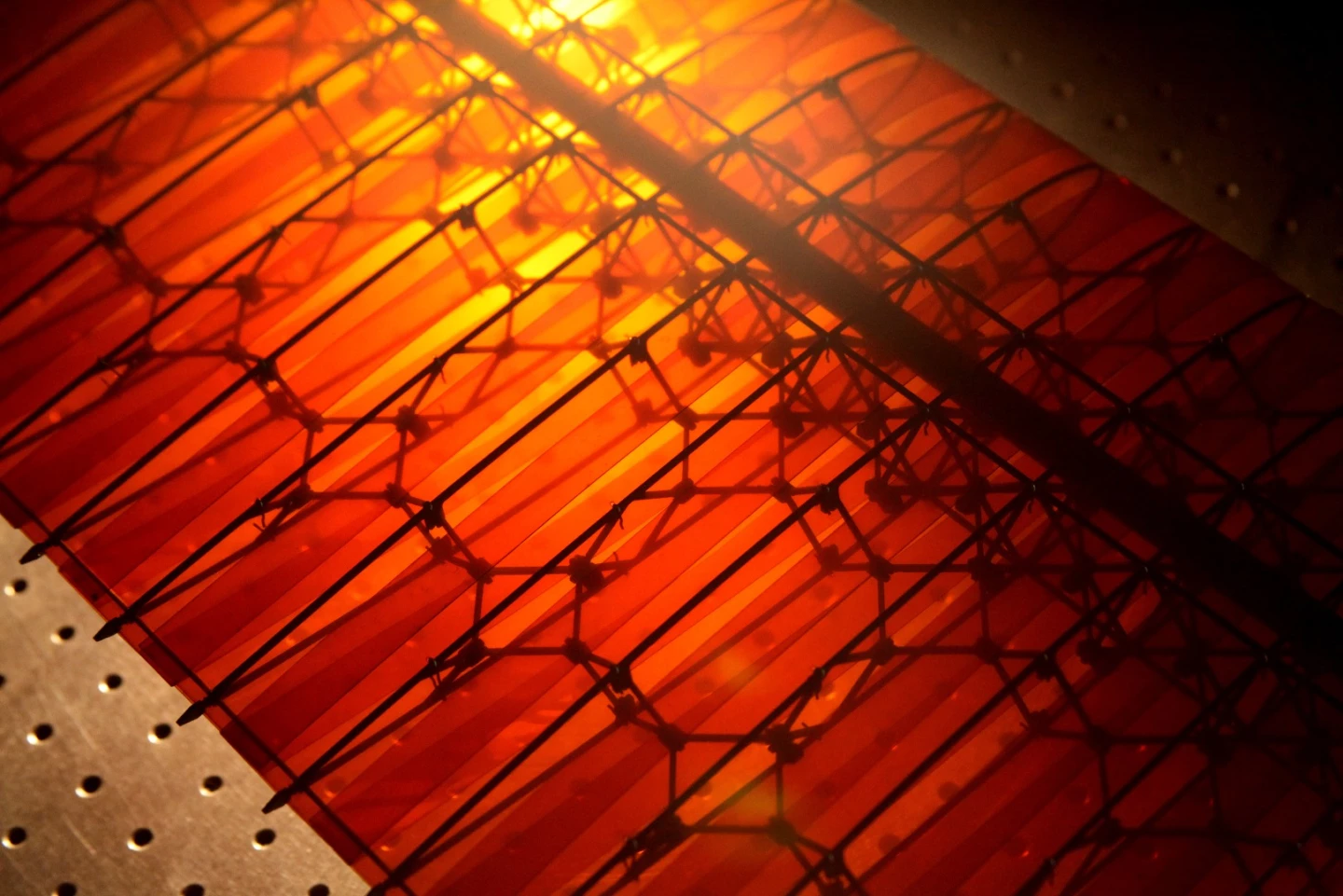 Changing the shape of wing design using "digital materials"