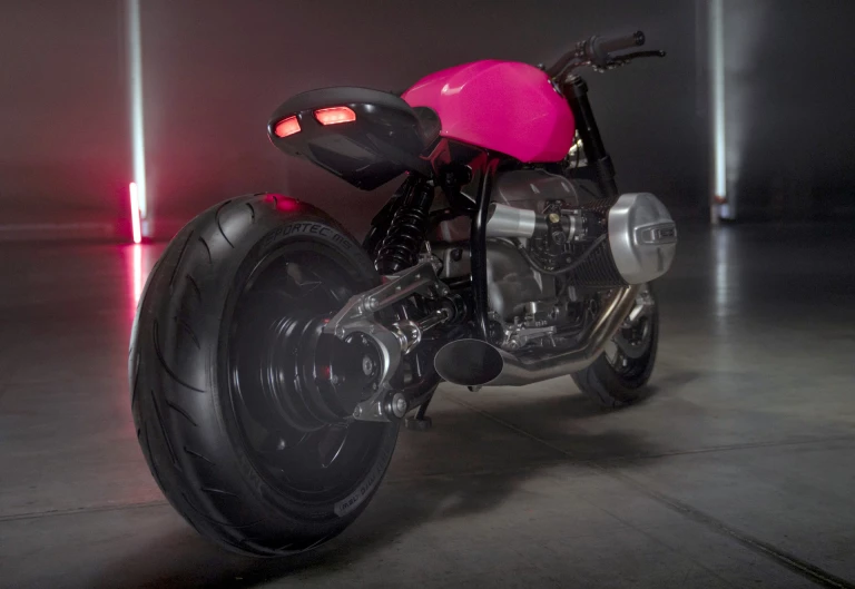 2,000cc BMW boxer perfects motorcycling's Golden Ratio