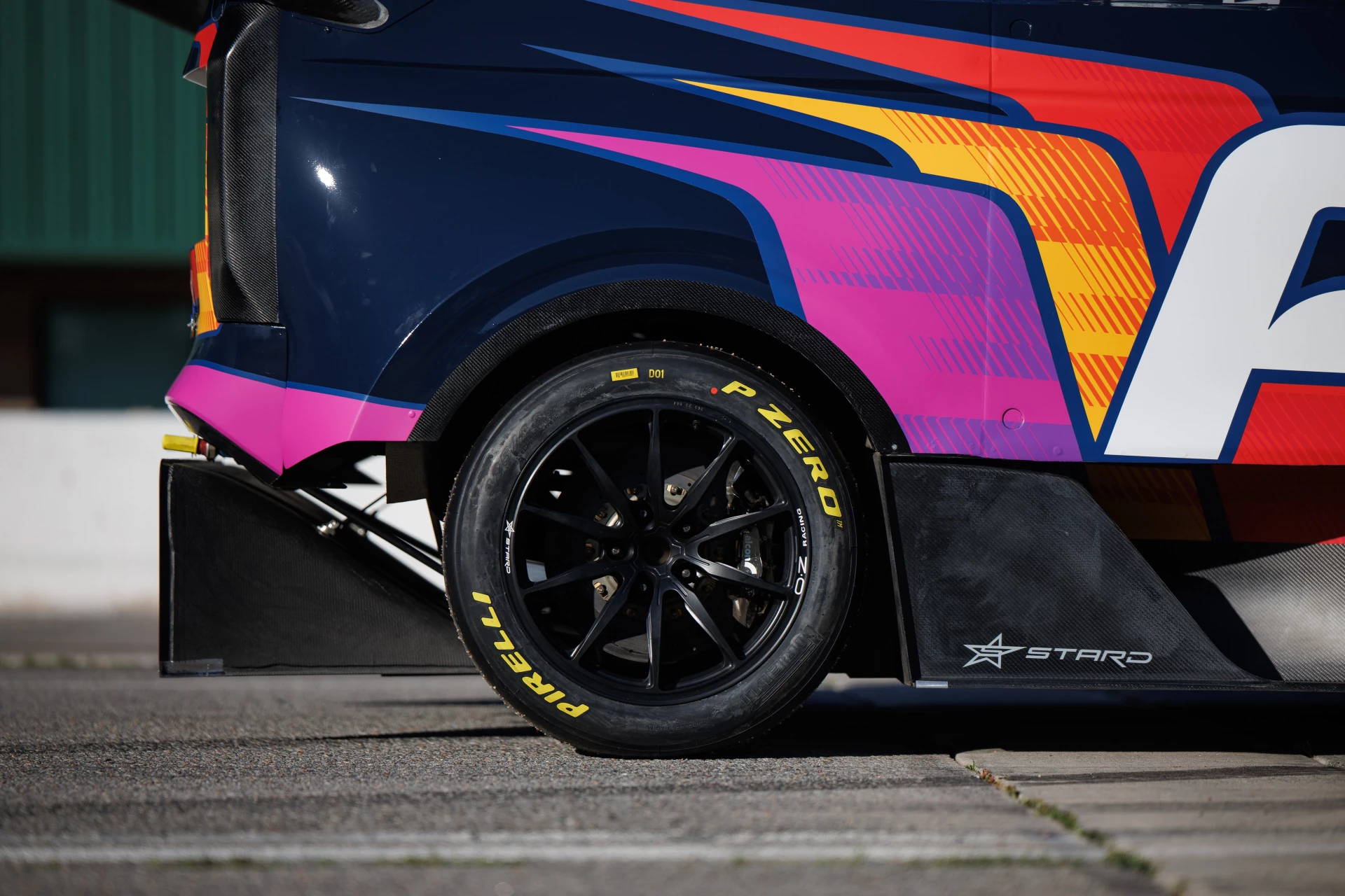 Ford's 1,400-hp electric SuperVan 4.2 will basically fly up Pikes Peak