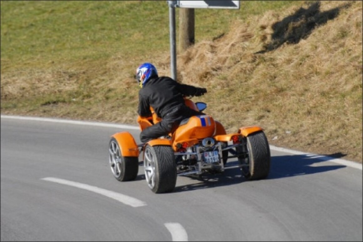 The GG Quadster - a four-wheeled, 167-horsepower quad bike for the road