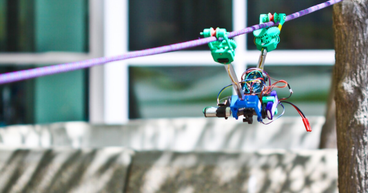 Inching SkySweeper robot provides cheap way to inspect powerlines