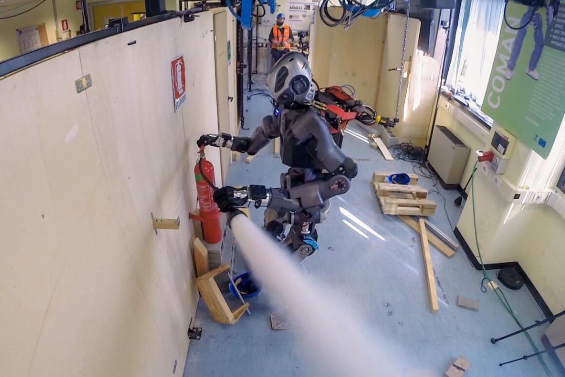 New firefighting robot gets put to the test