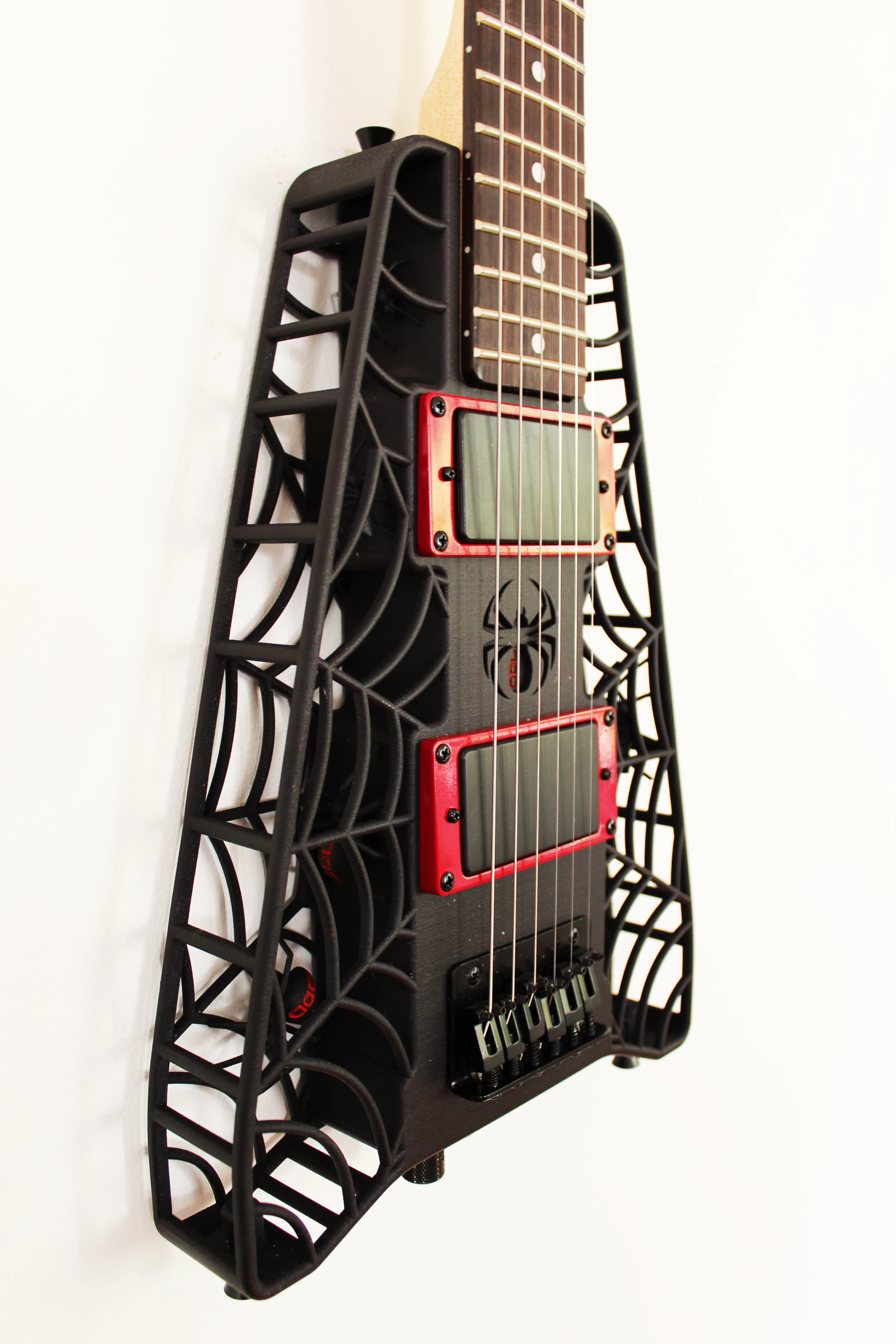There's a spider in my guitar: Olaf Diegel's beautifully detailed 3D ...