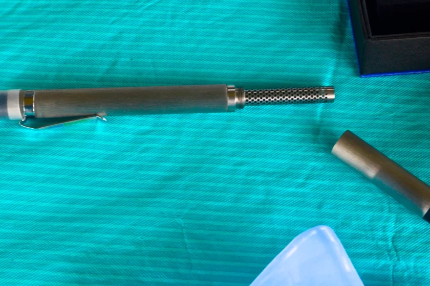 Ozone pen zaps water potable wherever you wander