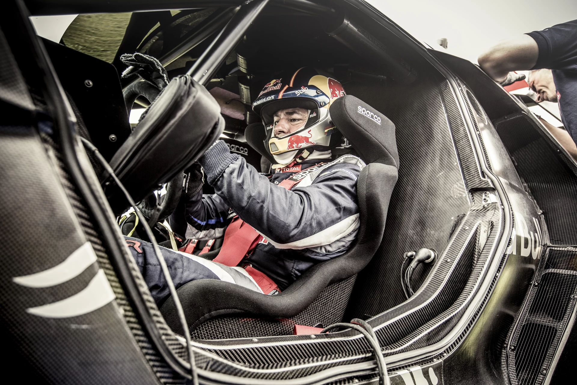 Peugeot 2008 DKR eyes up Dakar with 2WD diesel power