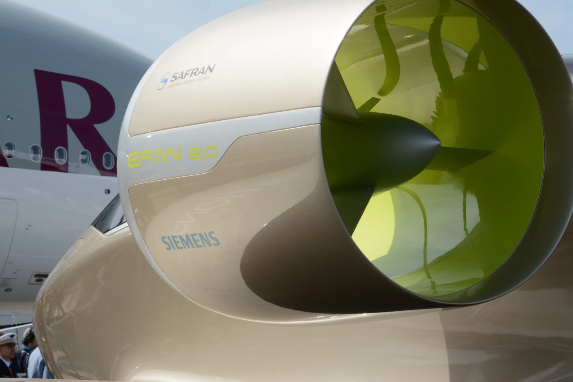 E-Fan 2.0 makes podium appearance at Le Bourget