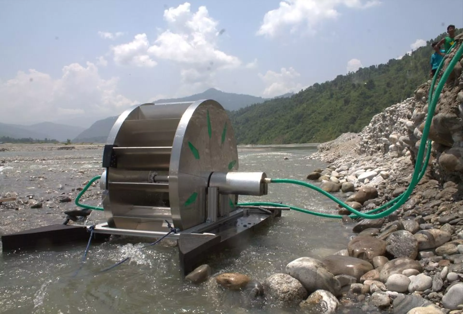 Barsha pump provides irrigation water, but doesn't need fuel