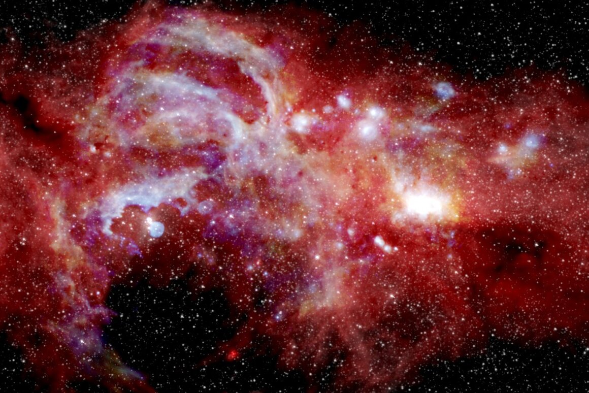 NASA's flying telescope captures galaxy center in unprecedented detail