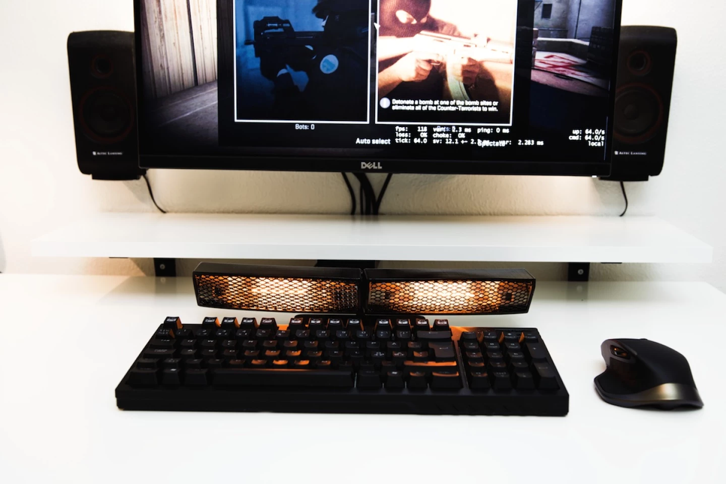 Keyboard hand-heater uses infrared to keep your fingers toasty